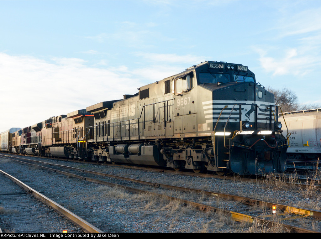 NS 9667 UP 7288 FXE 4079 UP 4643